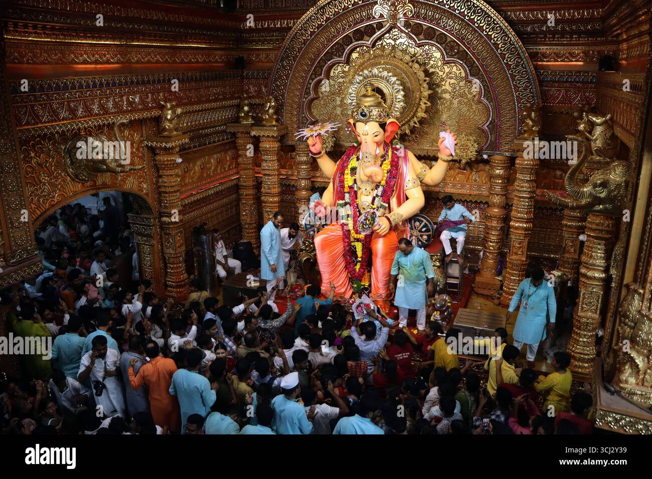MUMBAI, INDIA - SEPTEMBER 4: Huge crowd of devotees at Lalbaug, for ...