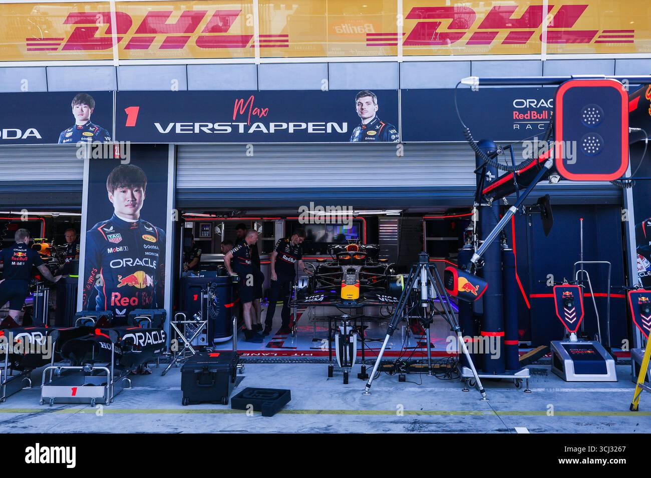 Oracle red bull racing eb21 box hi-res stock photography and images - Alamy
