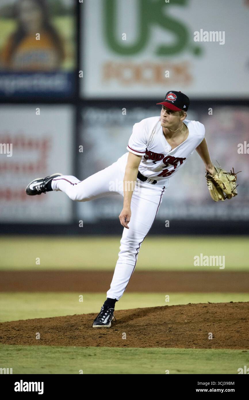 Pitcher Michael Fowler (18) of the Carolina Mudcats delivers a pitch to ...