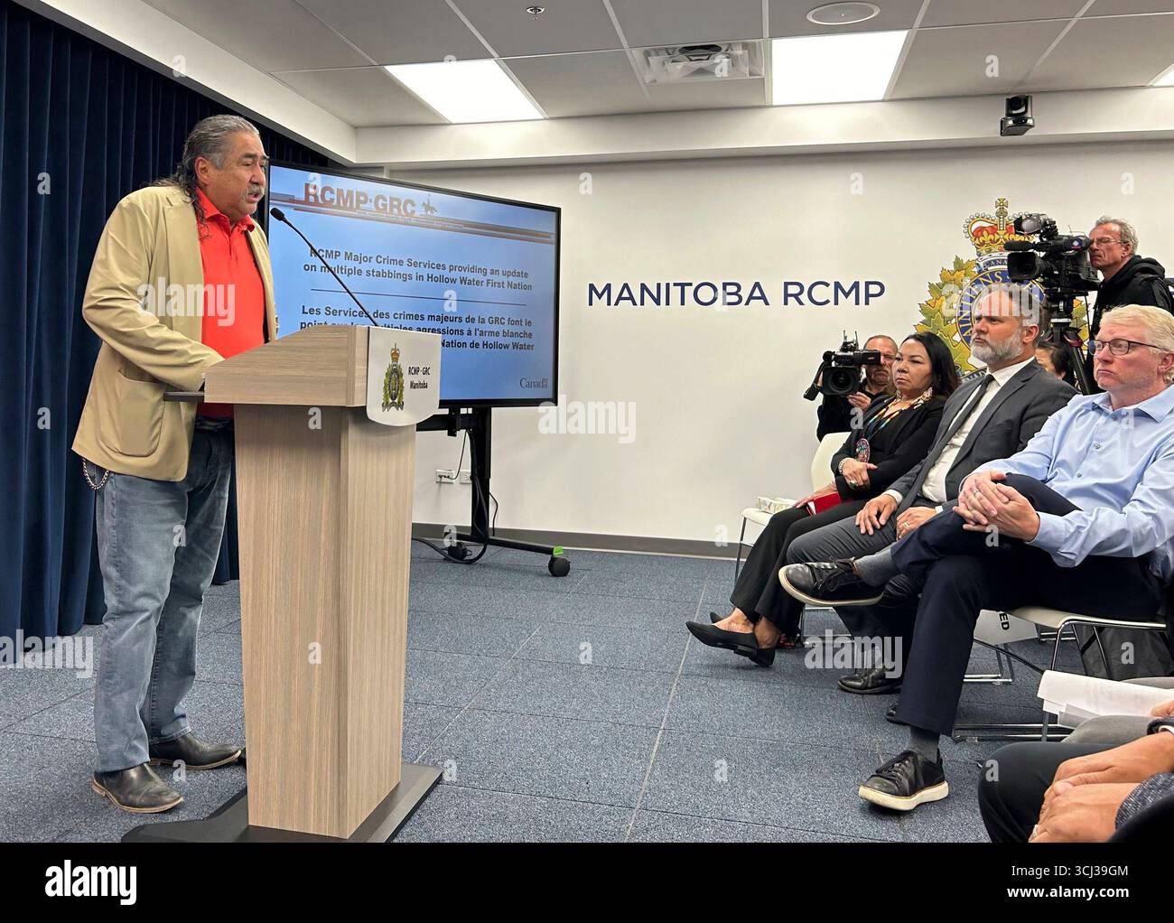 Hollow Water First Nation Chief Larry Barker speaks during a news ...
