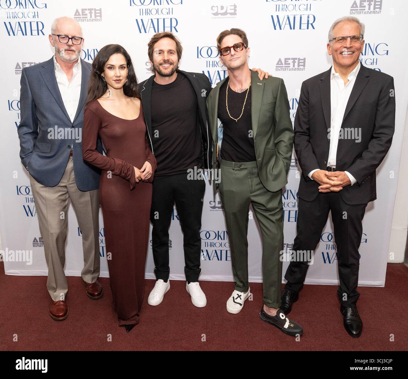 David Morse, Ximena Romo, Michael Stahl-David, Cameron Douglas, Roberto Sneider attend premiere ...
