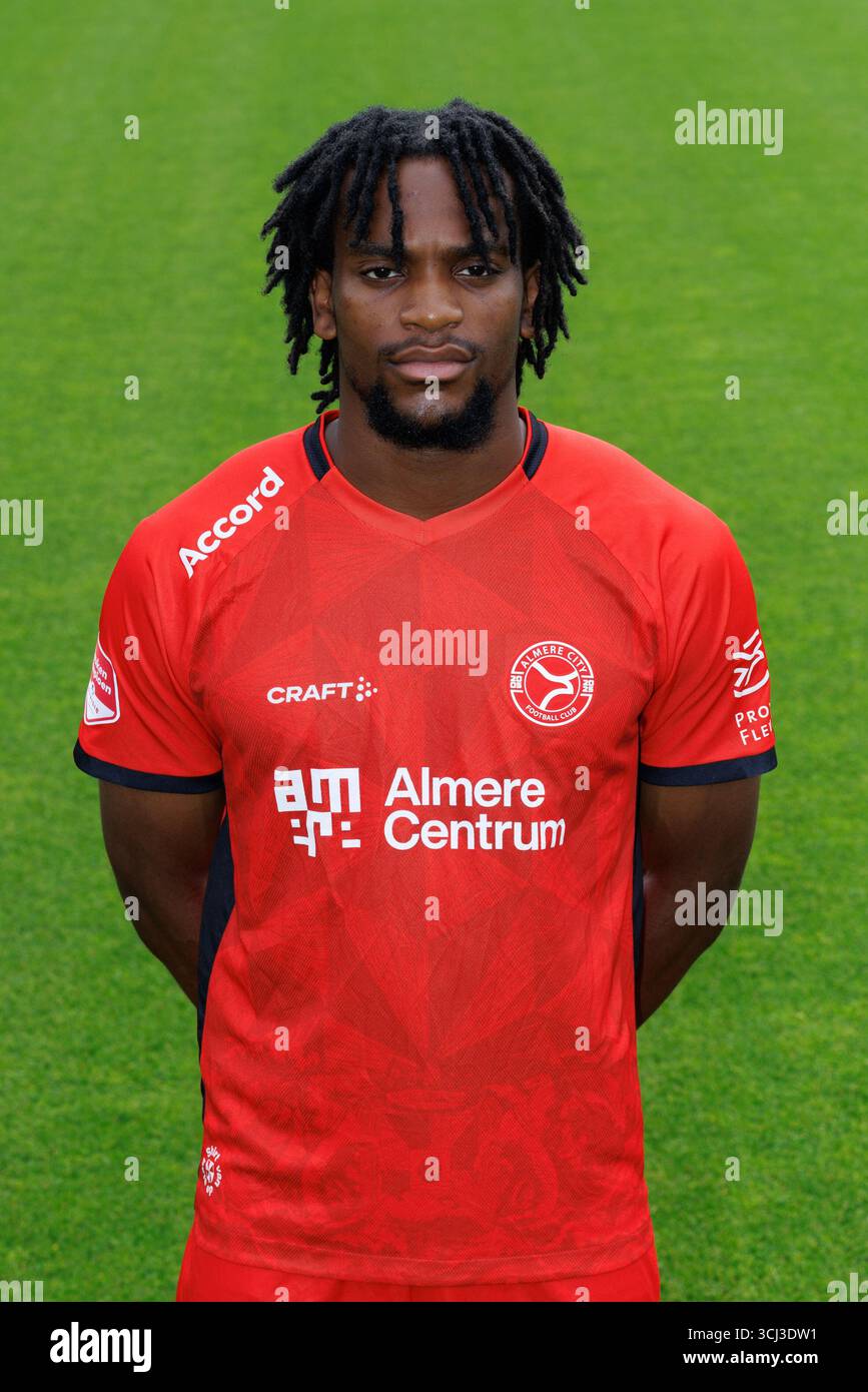 ALMERE , 03-09-2025 , Yanmar stadium , season 2025 / 2026 , Dutch Keuken Kampioen Divisie ...