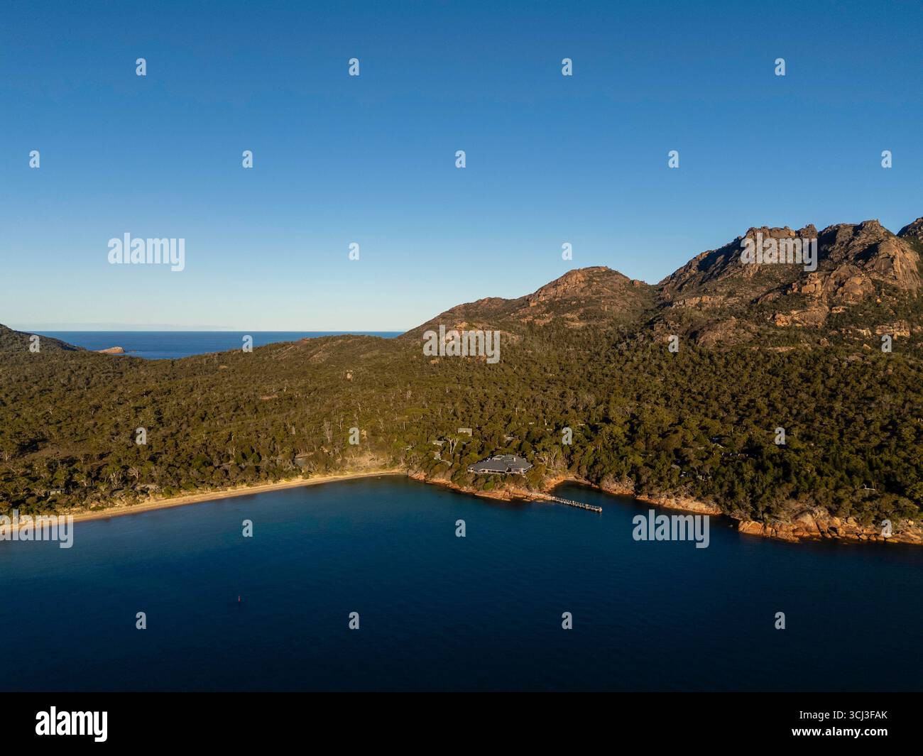 Aerial photograph of Coles Bay and Freycinet National Park, Coles Bay ...