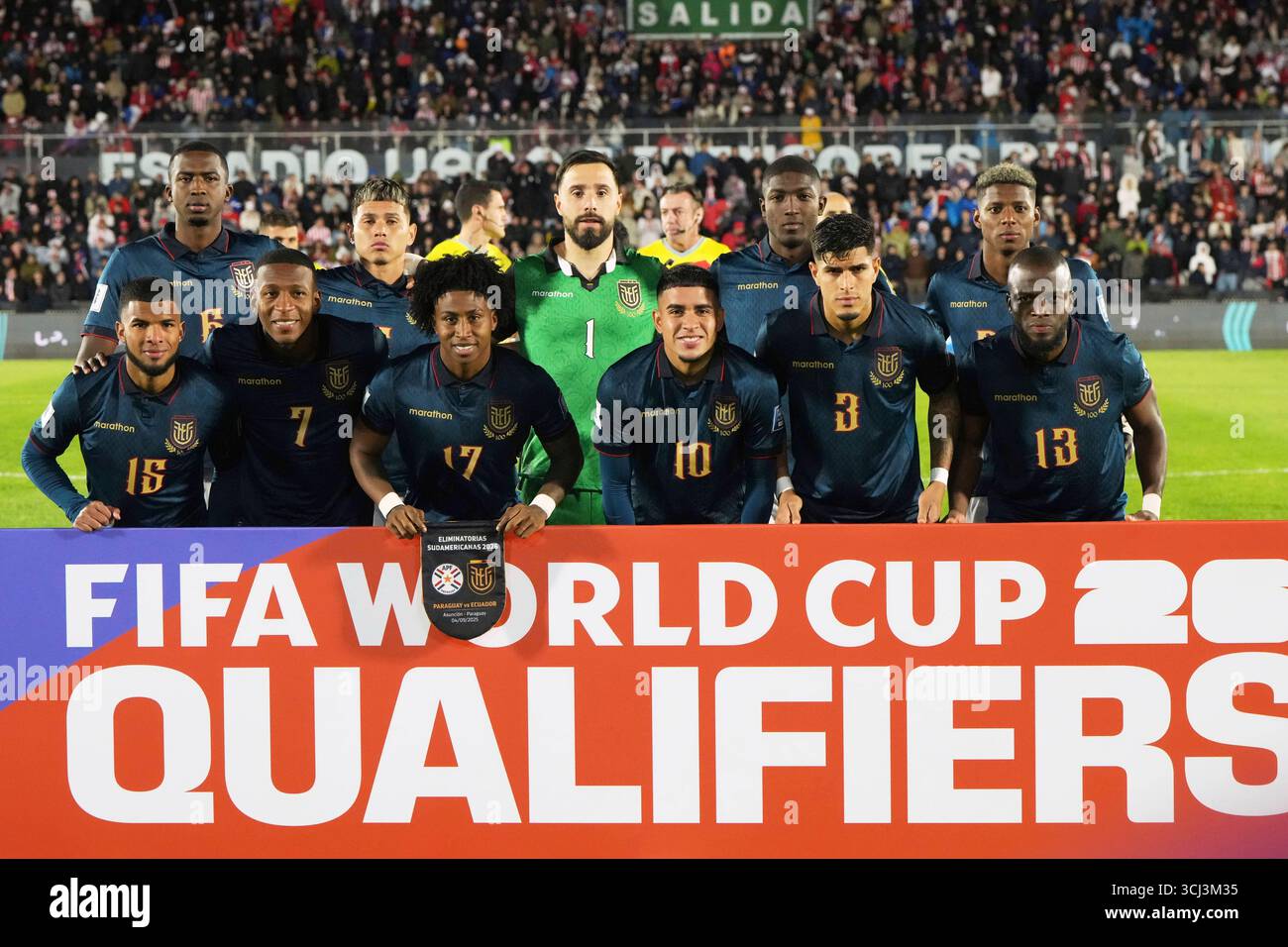 Ecuador soccer team pose for a group photo before a World Cup 2026 ...