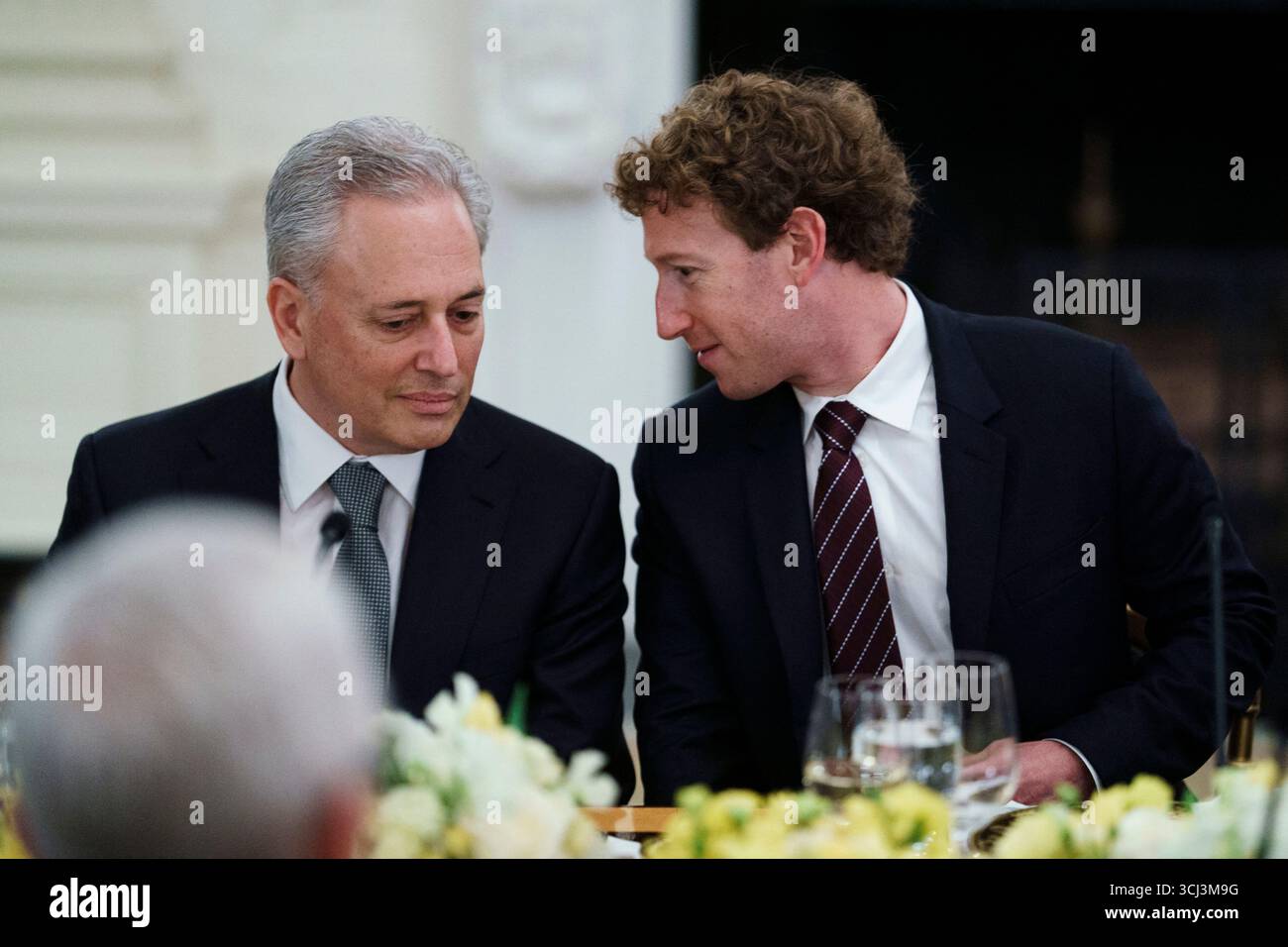 White House crypto czar David Sacks (L) and Meta CEO Mark Zuckerberg (R ...