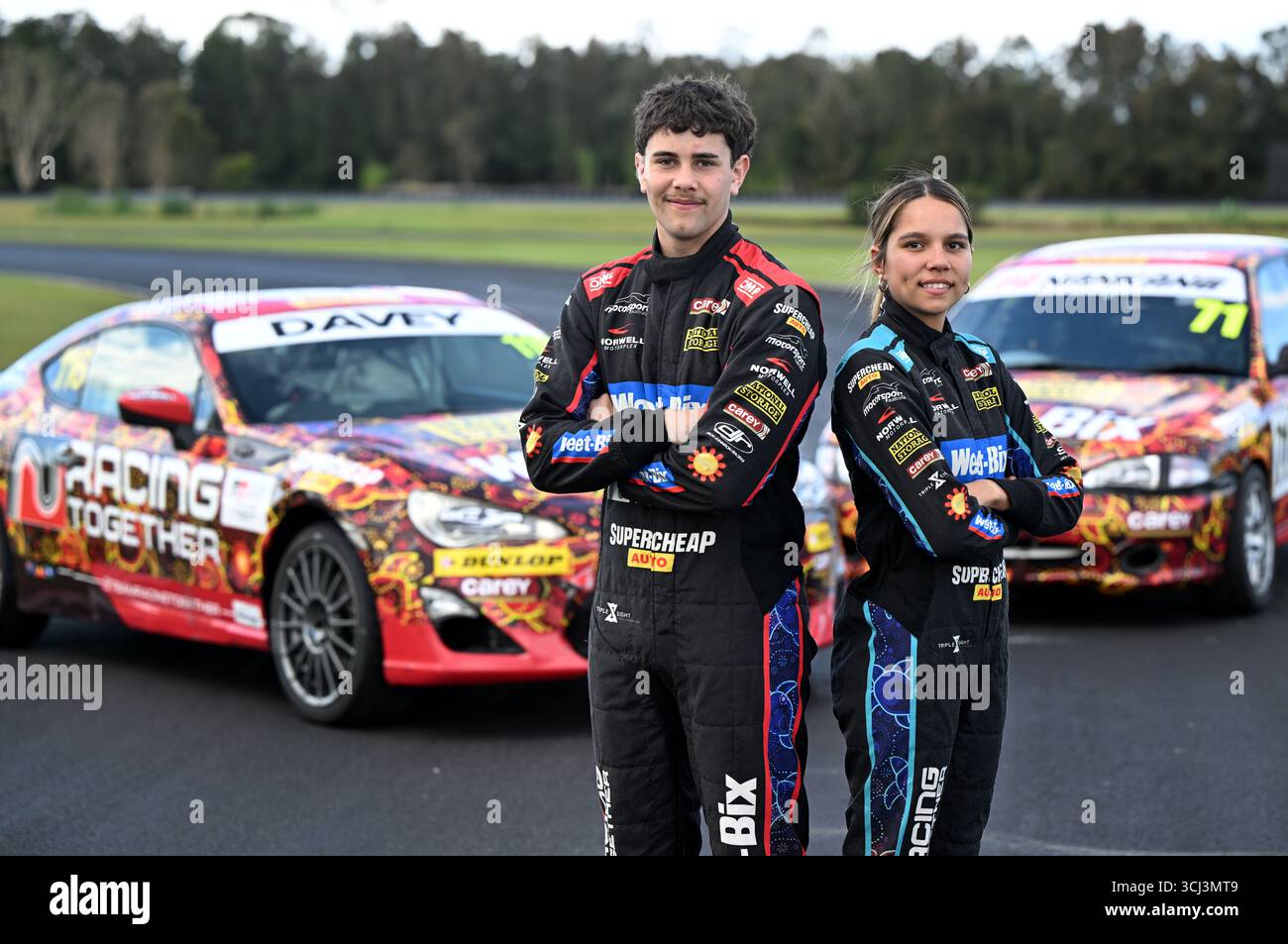 Teenage Indigenous motorsport drivers Kade Davey (left) and Karlai ...