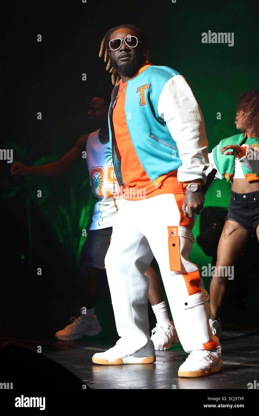 T-Pain performs at Radio City Music Hall, celebrating the 20th ...