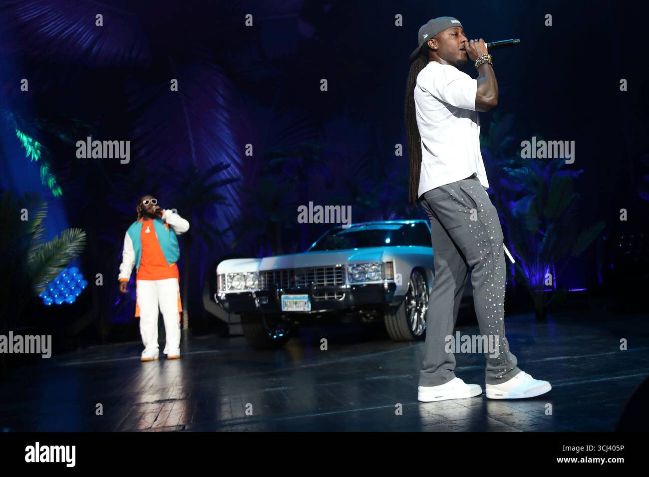 T-Pain performs with Ace Hood, right, at Radio City Music Hall ...
