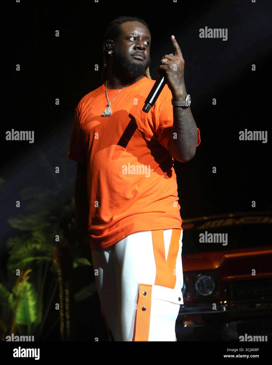 T-Pain performs at Radio City Music Hall, celebrating the 20th ...