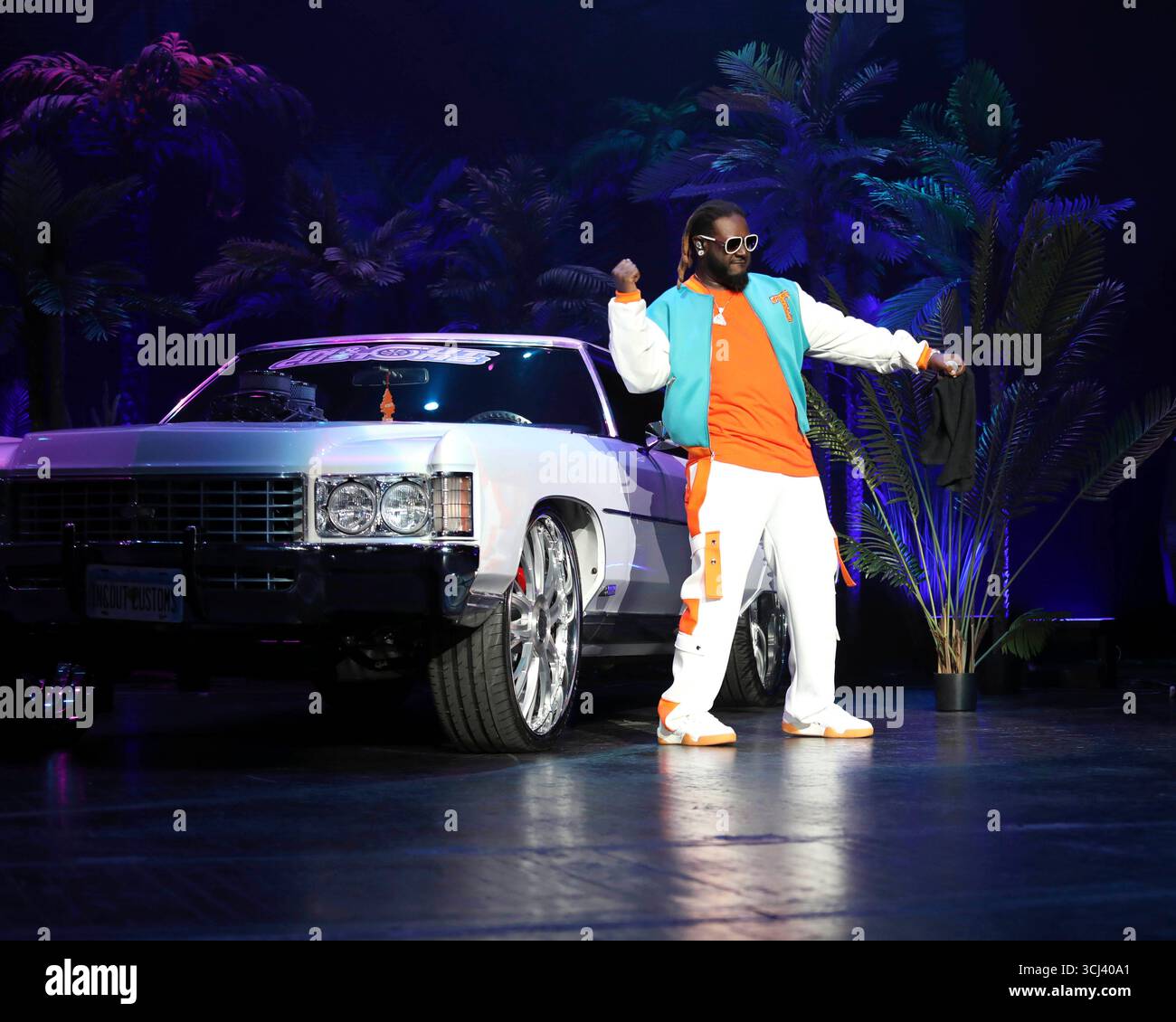 T-Pain performs at Radio City Music Hall, celebrating the 20th ...