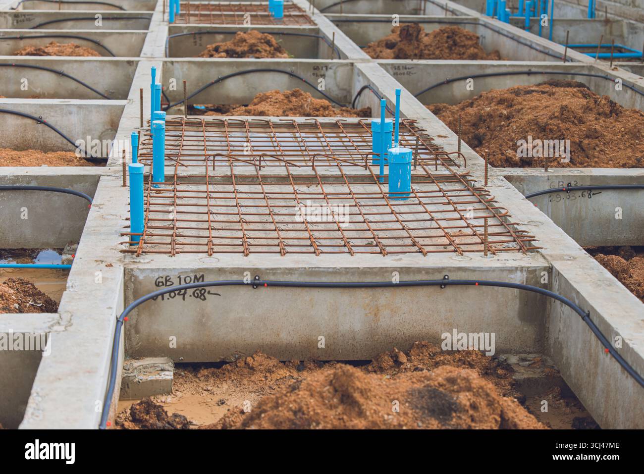 Footing foundation construction site, Shallow Foundation ground floor ...