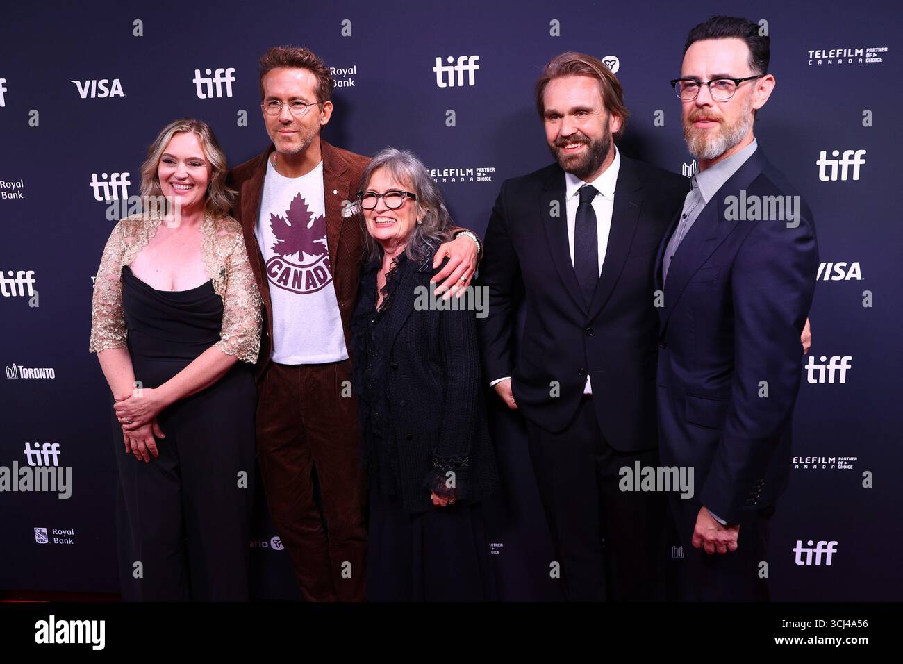 Jennifer Candy, Ryan Reynolds, Rosemary Candy, Colin Hanks, Christopher ...