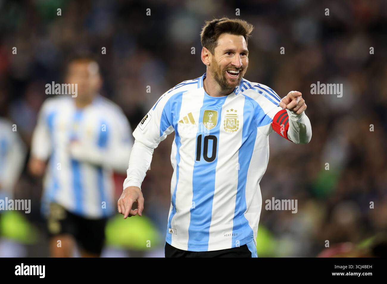 (250905) -- BUENOS AIRES, Sept. 5, 2025 (Xinhua) -- Lionel Messi of ...