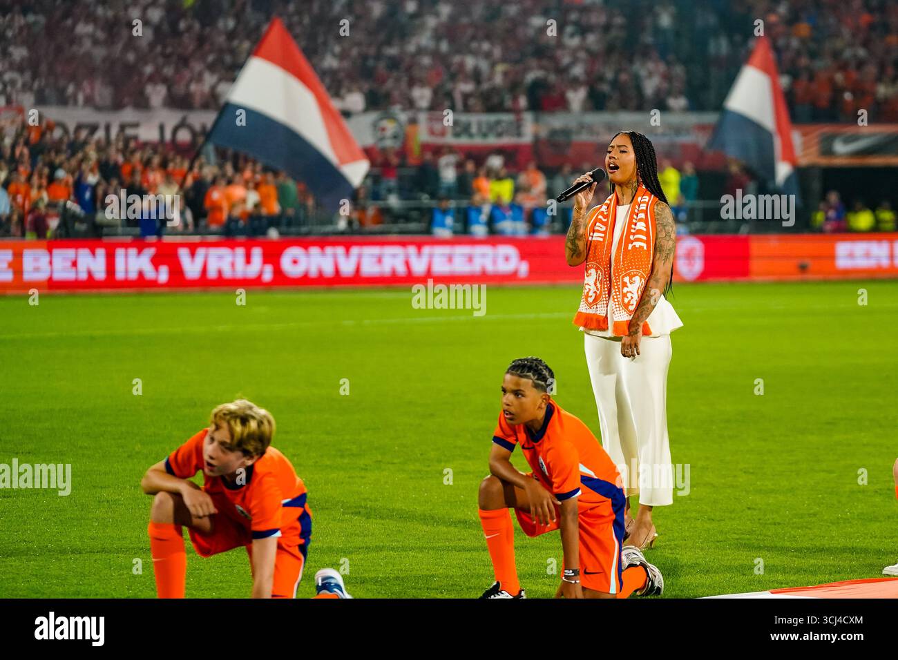 Rotterdam - Tabitha of the Netherlands sings the national anthem during ...