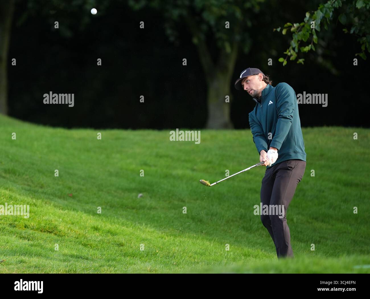 Marco Penge on the 10th during day two of the 2025 Amgen Irish Open at ...