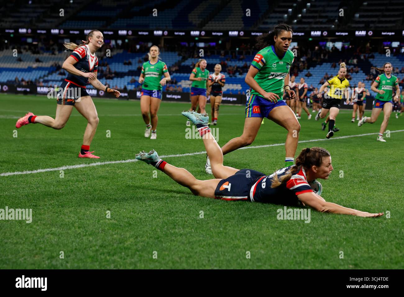 Jessica Sergis of the Roosters scores a try during the NRLW Round 10 ...