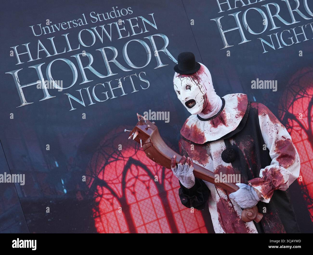 Art The Clown from TERRIFIER at the Universal Studios Hollywood ...