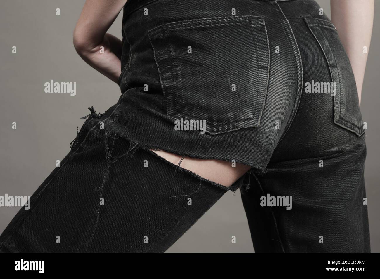 Back view beautiful woman hi-res stock photography and images - Alamy