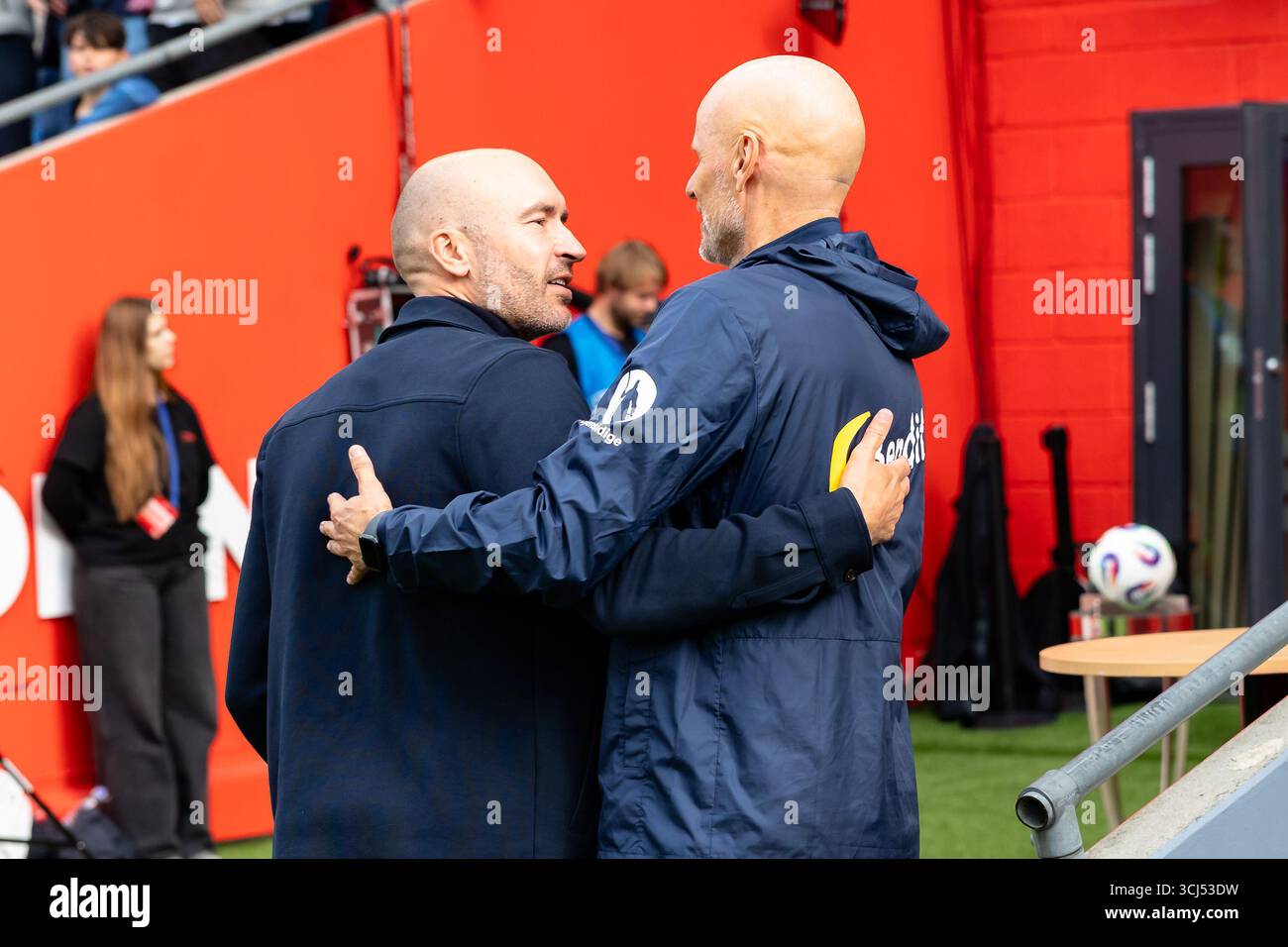 Oslo, Norway. 04th, September 2025. Head coach Staale Solbakken (R) of ...