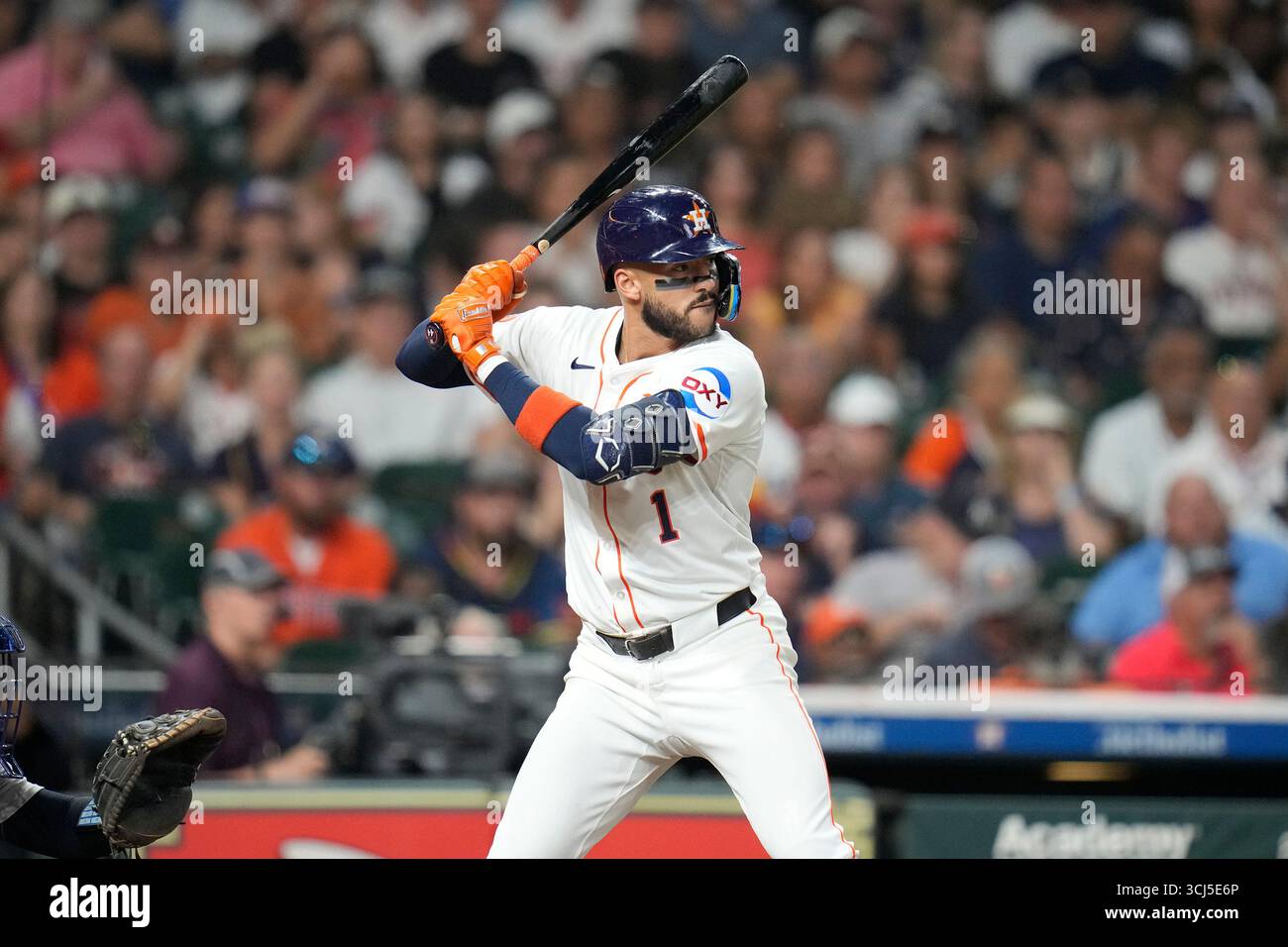 Houston Astros' Carlos Correa (1) bats against New York Yankees relief ...