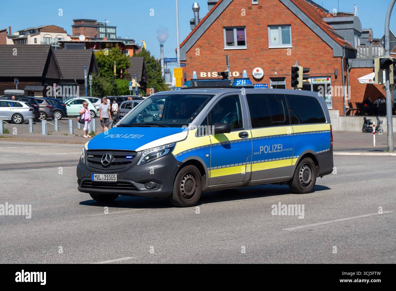 Wismar, Deutschland 19.Aug.2025: Im Bild: Ein Polizeifahrzeug vom Typ ...