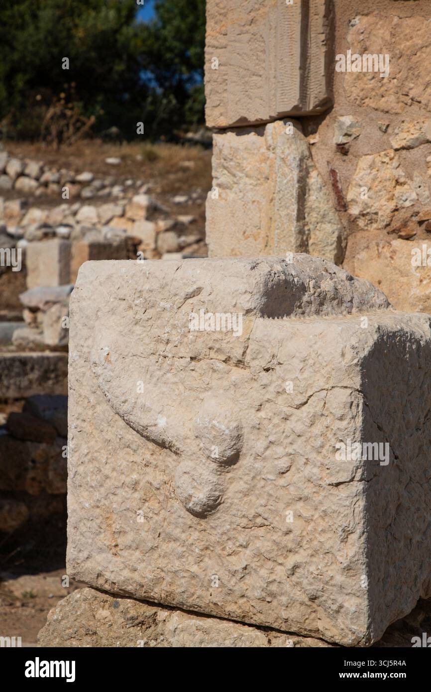 Phallic symbol in carved hi-res stock photography and images - Alamy