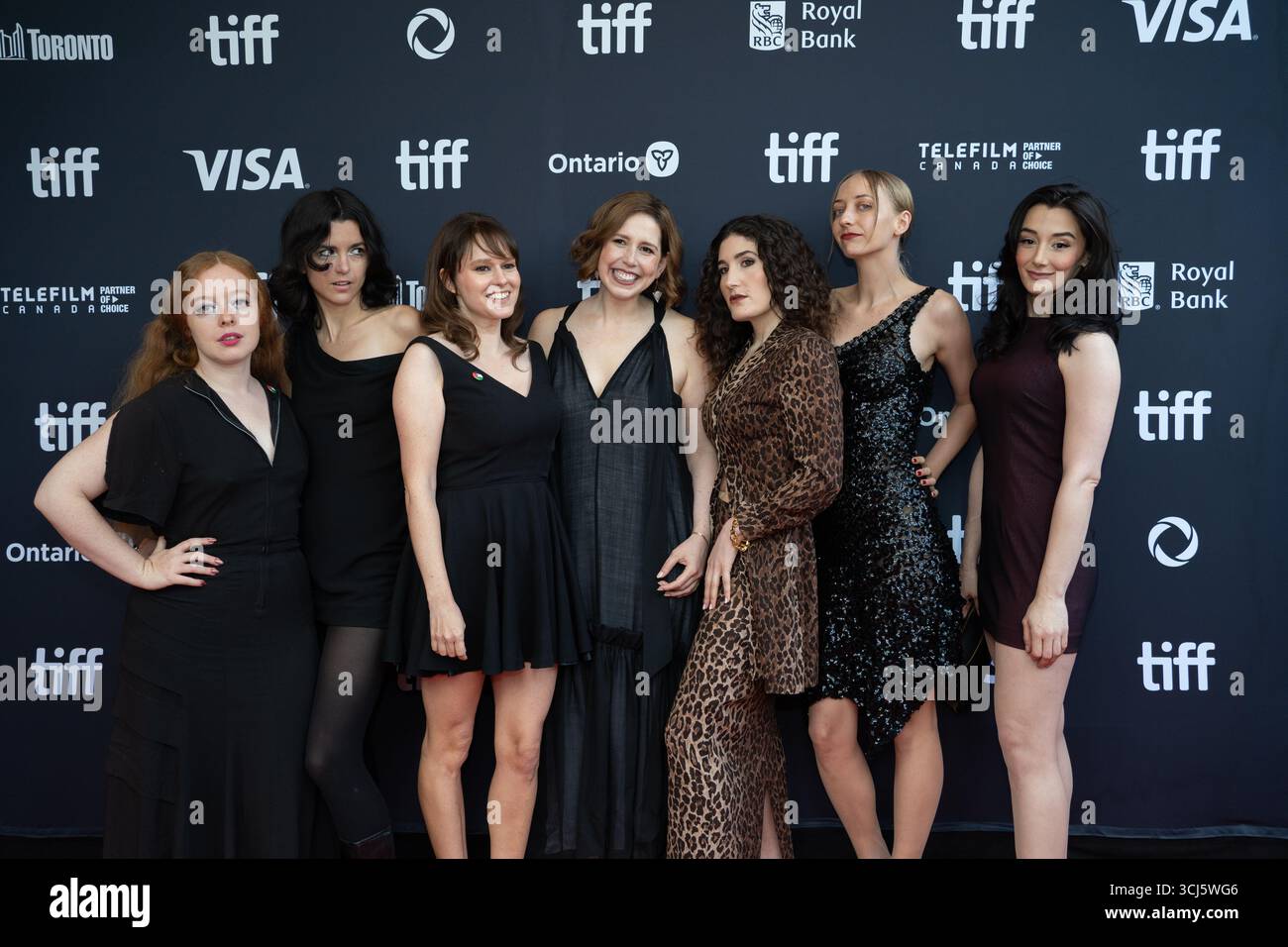 Ruby McCollister, Leah Hennessey, Claudia O'Doherty, Vanessa Bayer ...