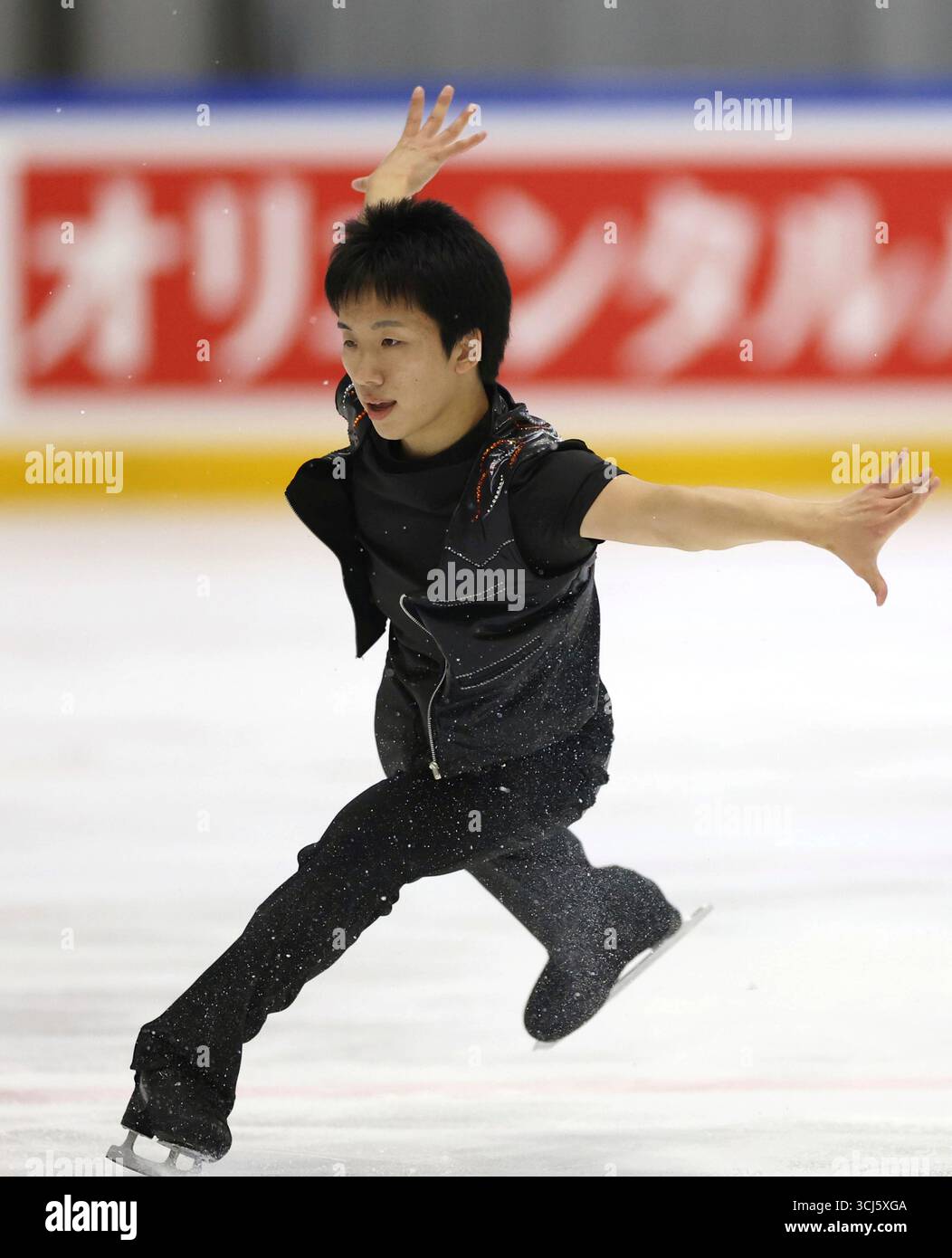 Tomoki HIWATASHI of United States performs during the men's short ...