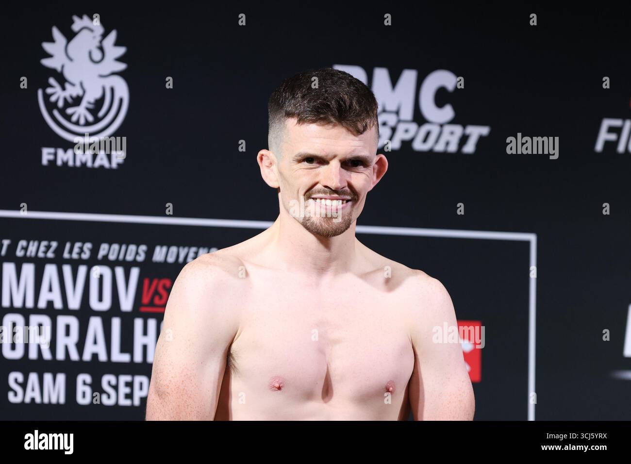 PARIS, PARIS - SEPTEMBER 05: Harry Hardwick poses on the scale during ...