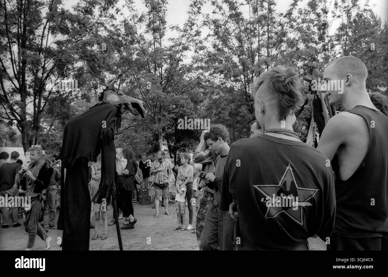 Fest am Senefelderplatz Deutschland, Berlin, 18.07.1992, Stelze, Esel ...