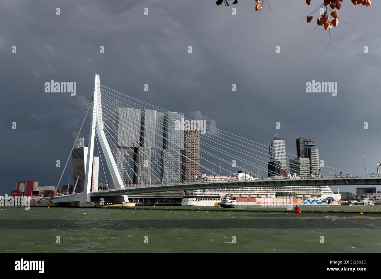 Rotterdam The Netherlands 4th September 2025 Dramatic clouds as a storm ...