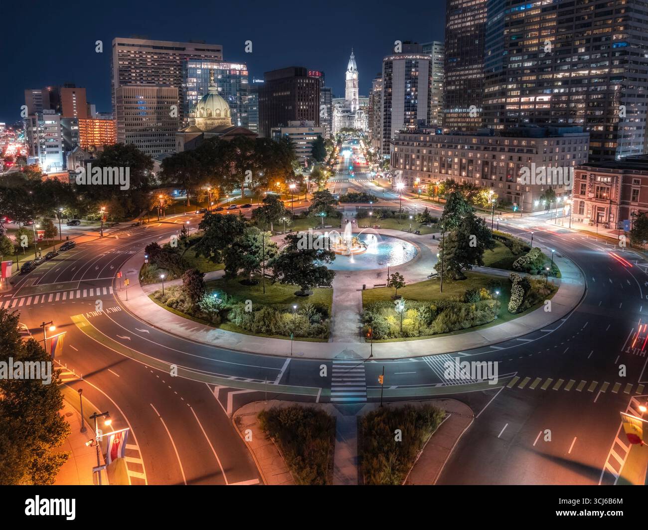 Aerial of logan square hi-res stock photography and images - Alamy