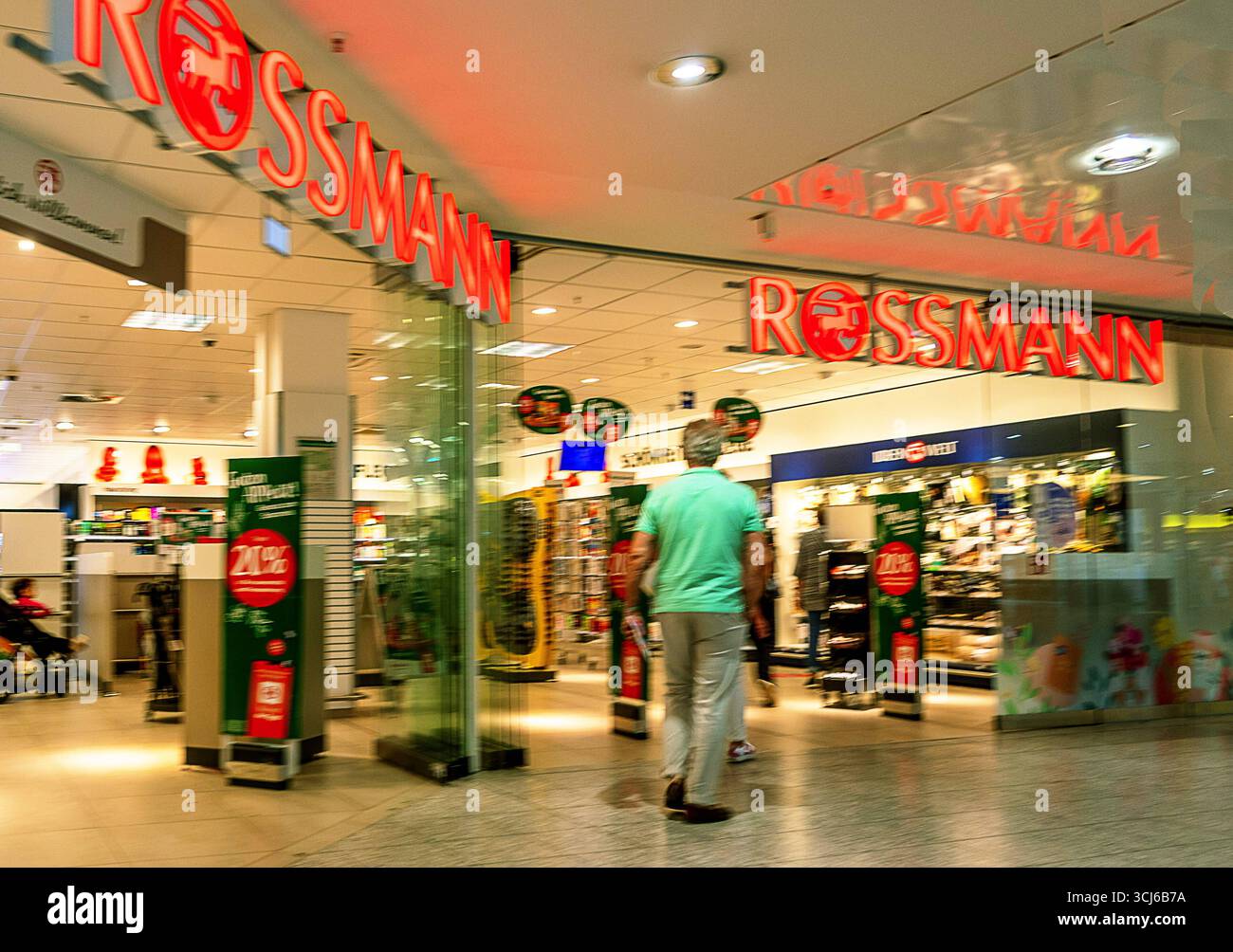 Rossmann Drogerie Filiale - gesehen am 04.04.2025 im Leine-Center ...