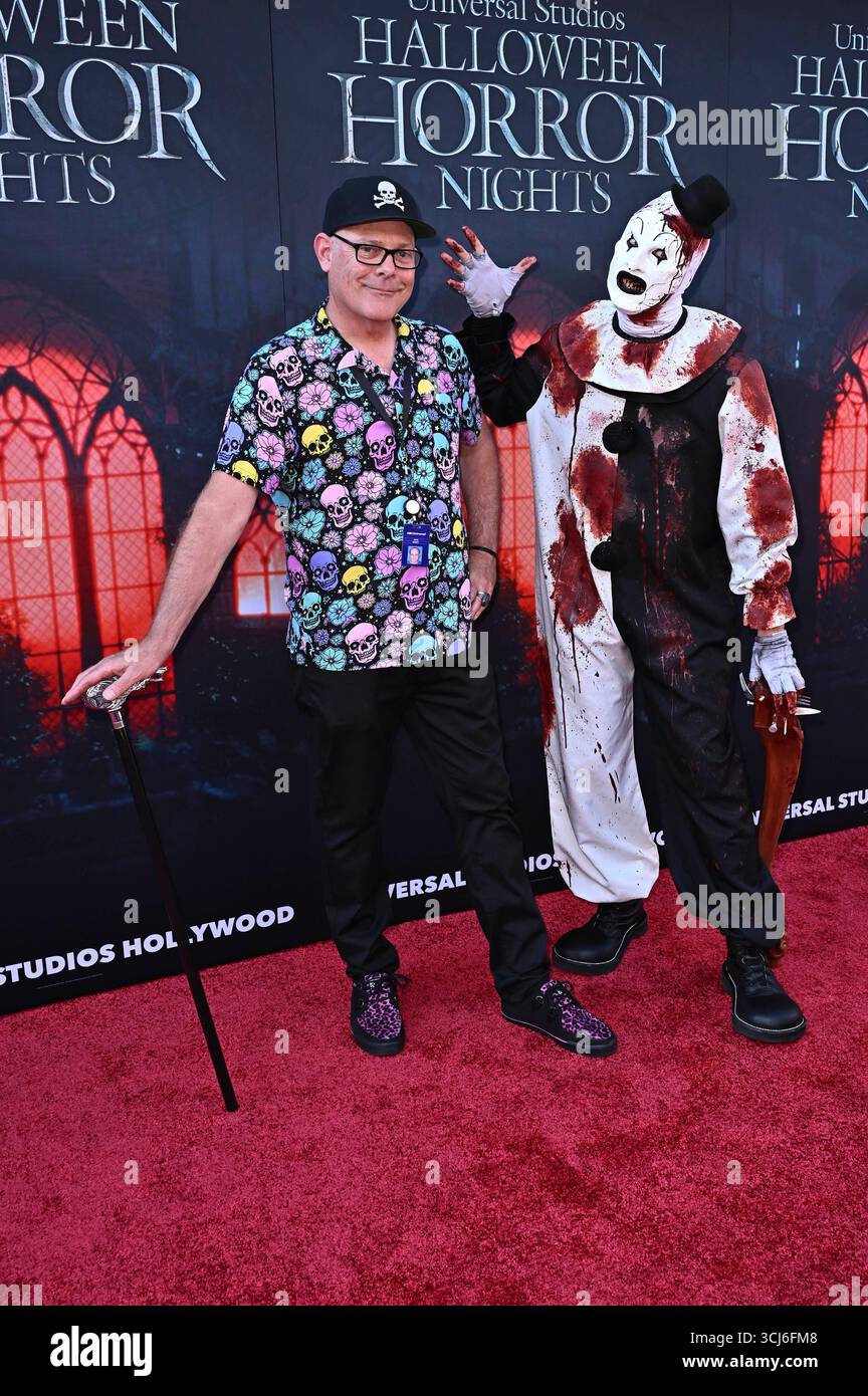 John Murdy bei der Eröffnung der Halloween Horror Nights 2025 in den ...