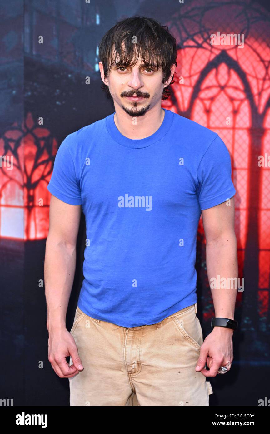 Moises Arias bei der Eröffnung der Halloween Horror Nights 2025 in den ...