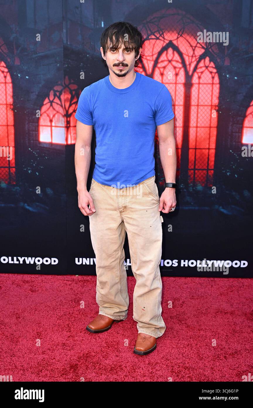 Moises Arias bei der Eröffnung der Halloween Horror Nights 2025 in den ...