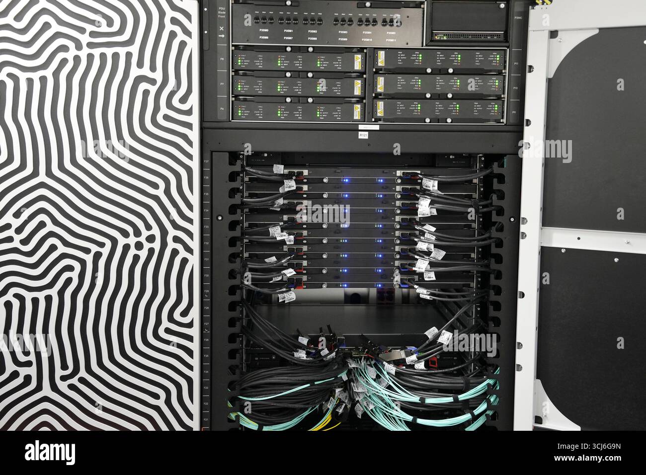 Inbetriebnahme des Exascale Supercomputer JUPITER durch Bundeskanzler ...