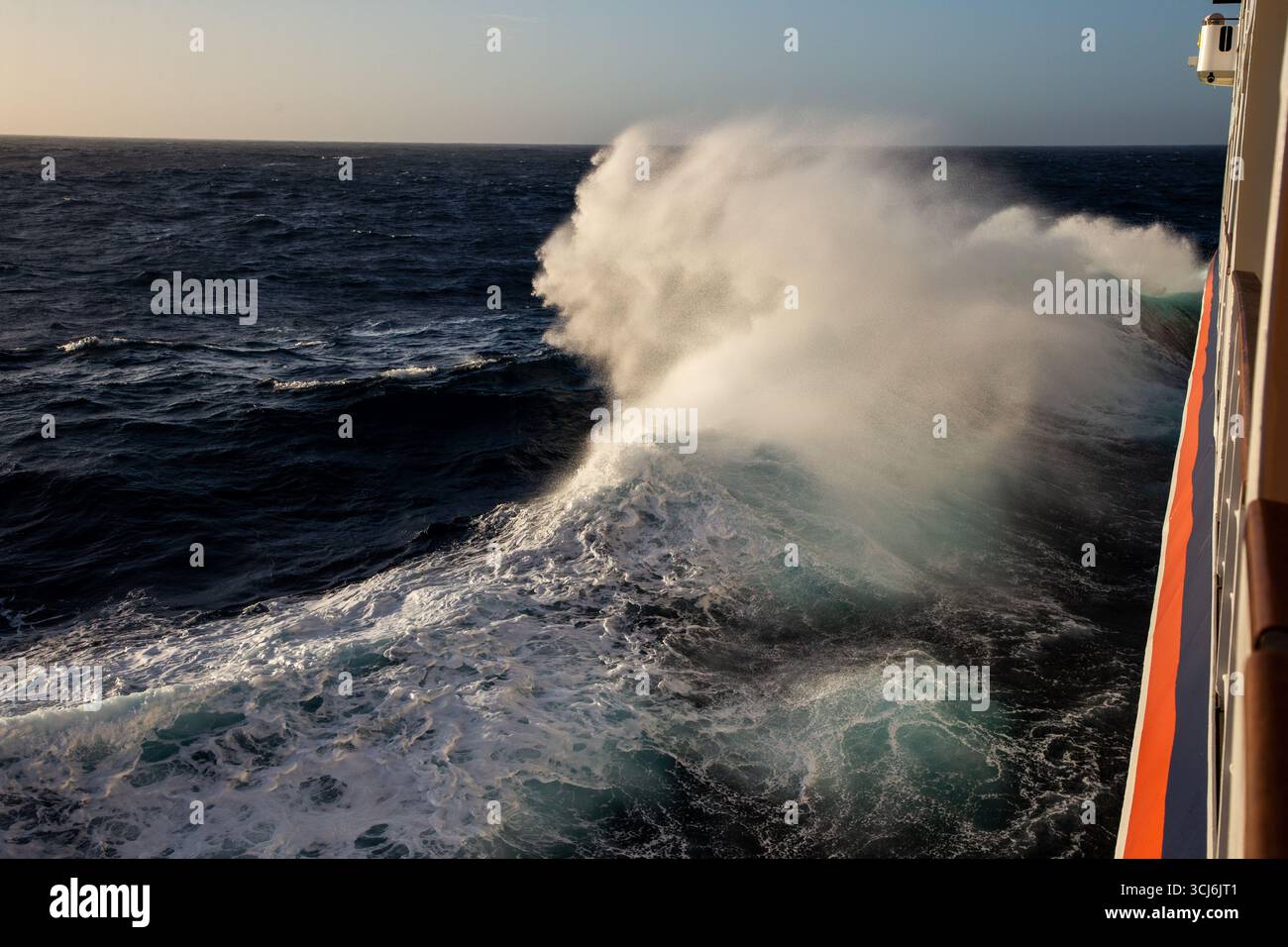 Drake Passage - is considered one of the most treacherous voyages for ...