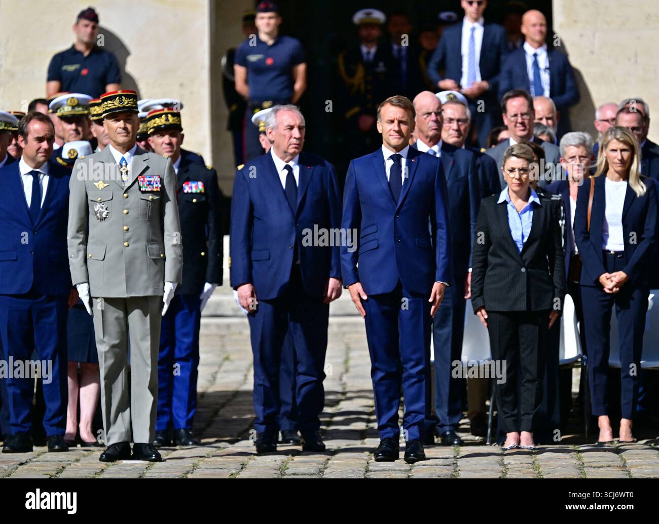 Sébastien Lecornu, Secretary of Defense, Thierry Burkhard, former Chief ...