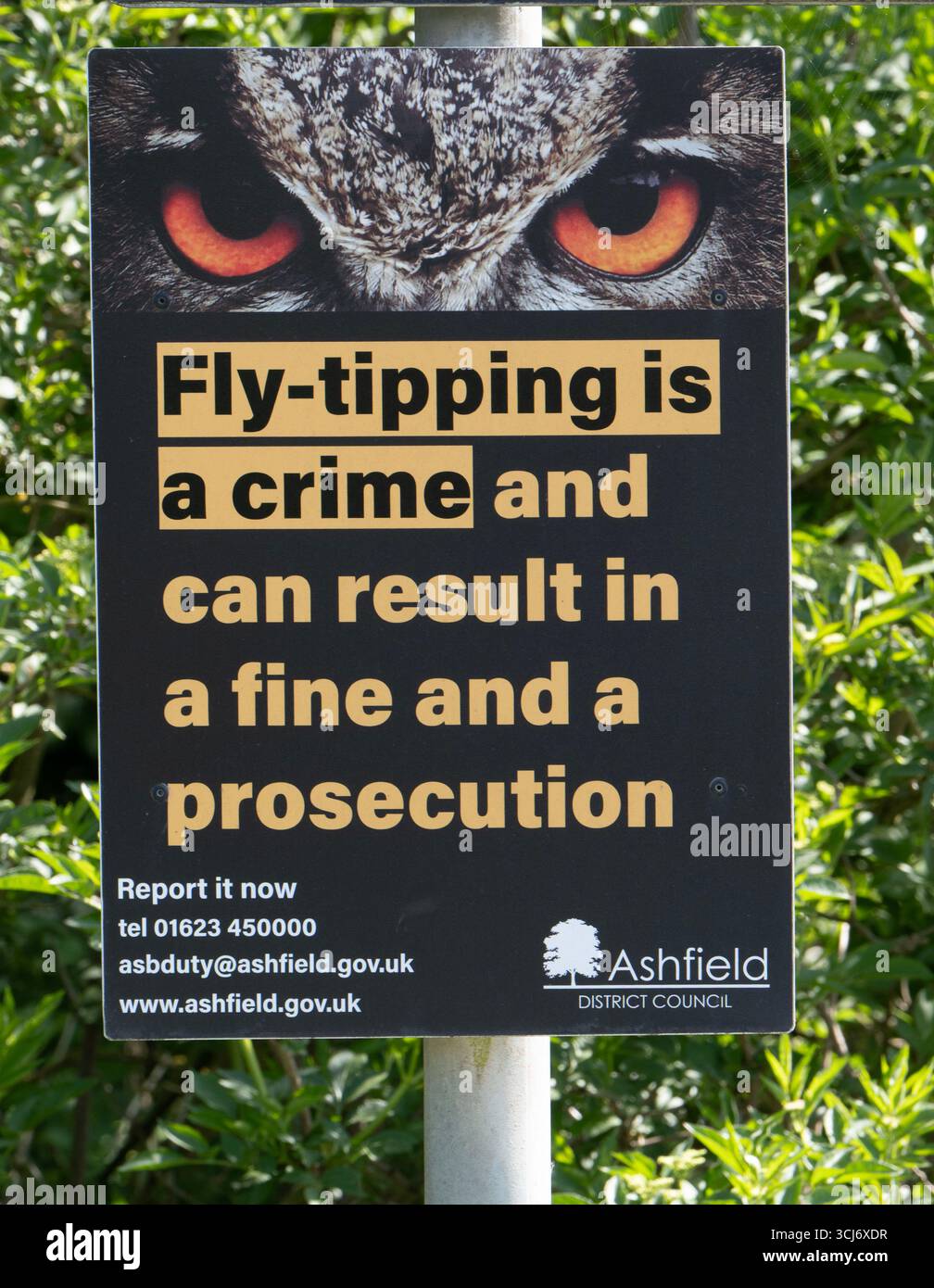 Crime prevention poster - Fly-tipping is a Crime Stock Photo - Alamy