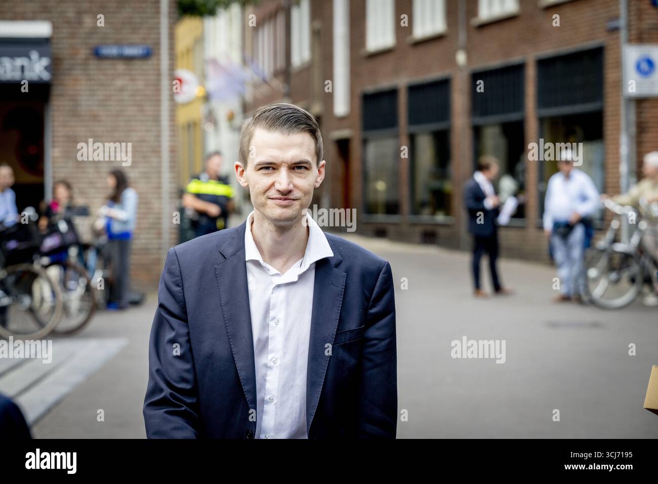 VENLO - Jeremy Mooiman kicks off his election campaign in Venlo. ANP ...