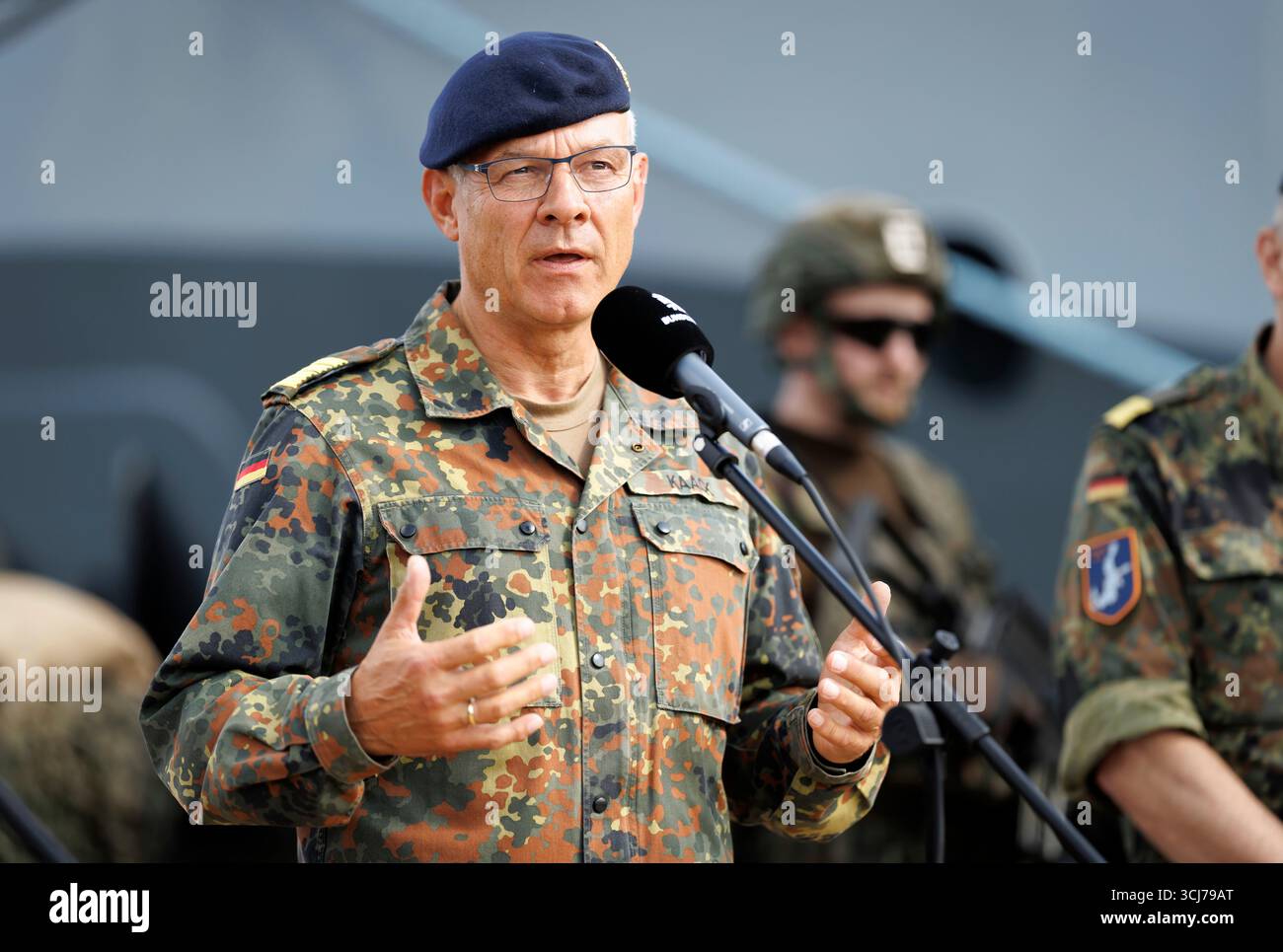 Vice Admiral Jan Christian Kaack, Inspector of the German Navy, Rostock ...