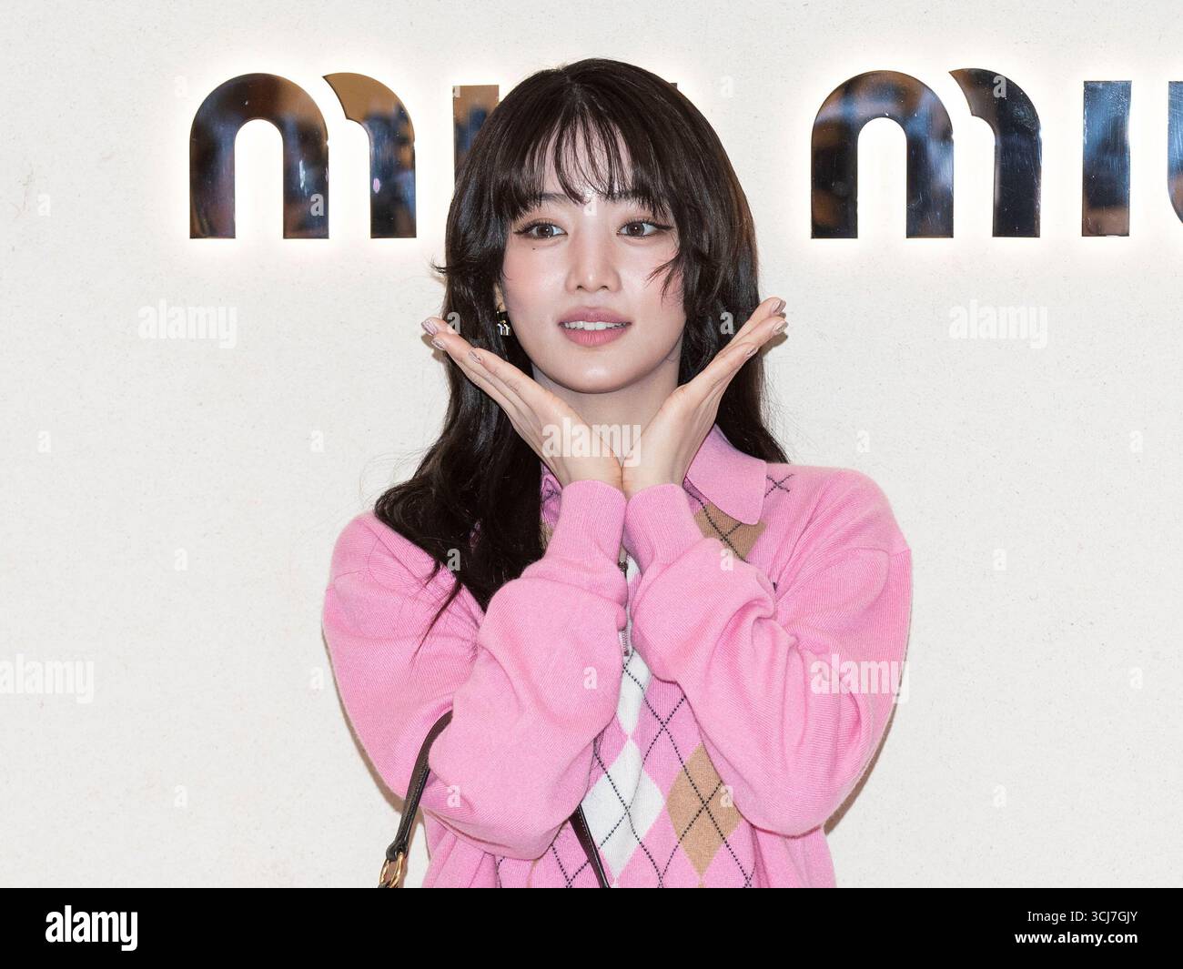 5 September 2025 – Seoul, South Korea: Thailand singer Minni, member of ...