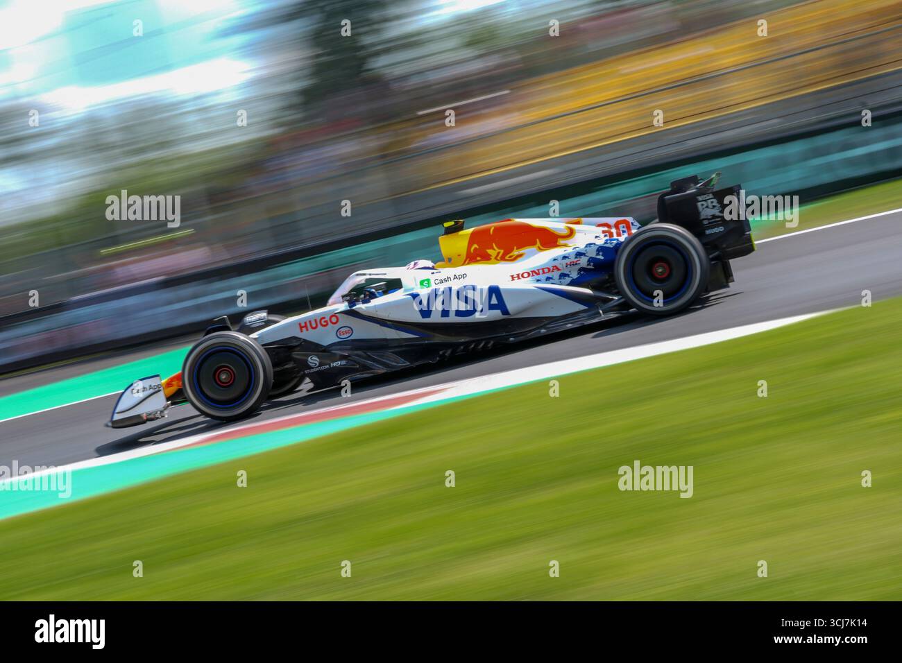 Monza, Italy. 5 Sep, 2025. Liam Lawson, of New Zealand driving the (30 ...