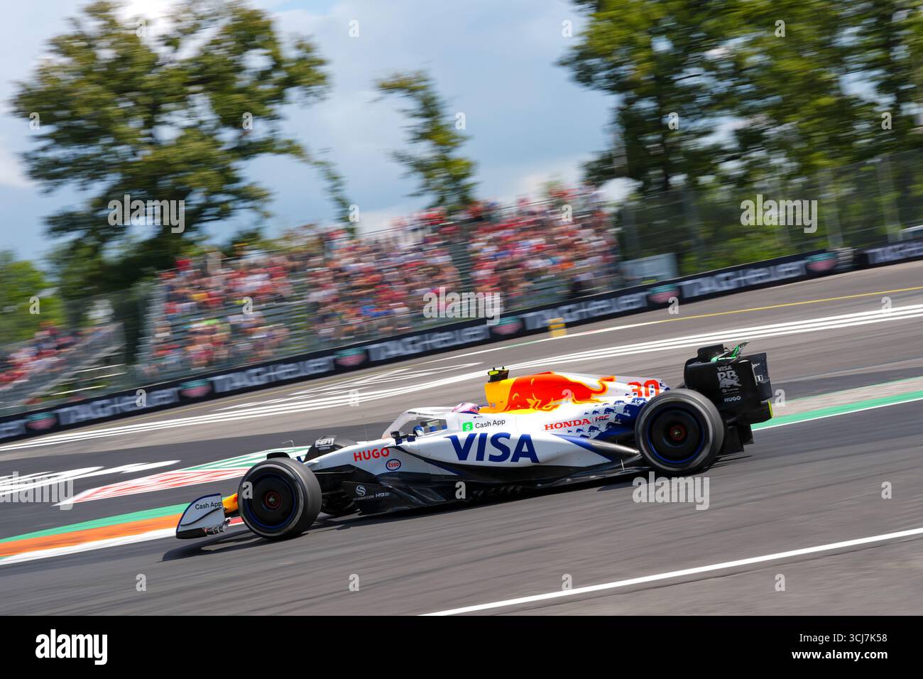 Monza, Italy. 5 Sep, 2025. Liam Lawson, of New Zealand driving the (30 ...
