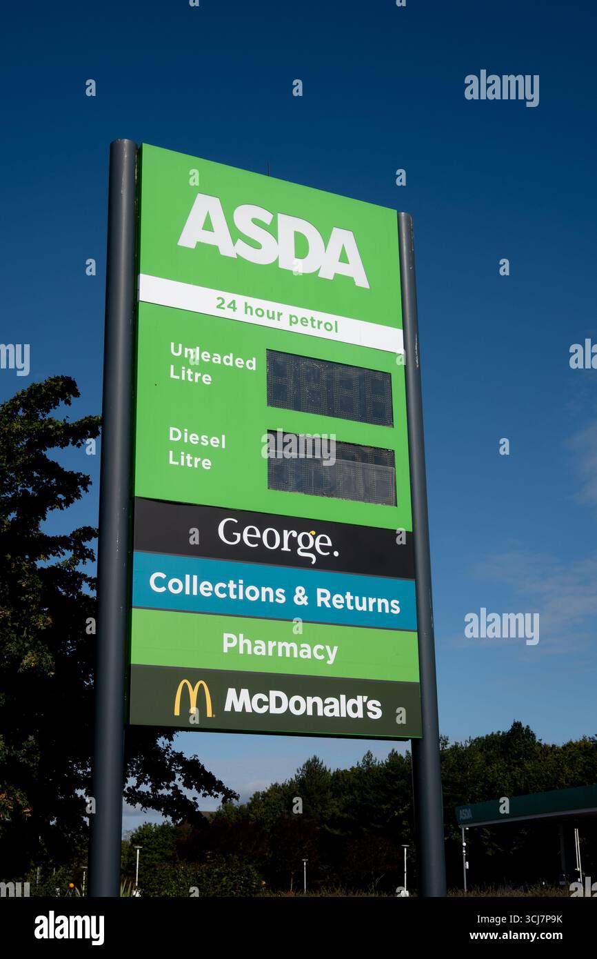 Asda Abbey Park Superstore sign, Whitley, Coventry, West Midlands ...