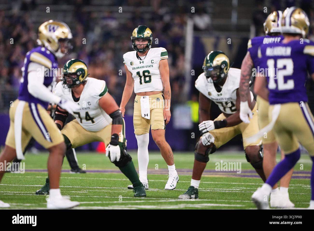 Colorado State quarterback Brayden Fowler-Nicolosi (16) looks on before ...