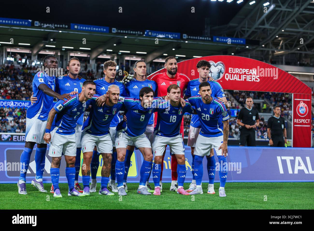 Italy players line up during European Qualifier 2026 football match ...