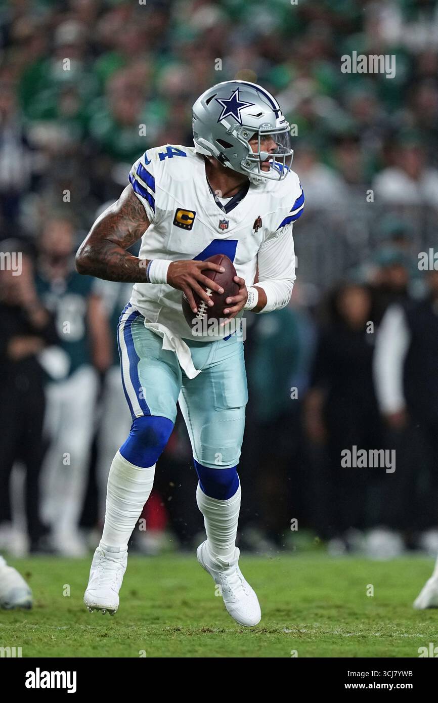 Dallas Cowboys quarterback Dak Prescott In action during an NFL ...