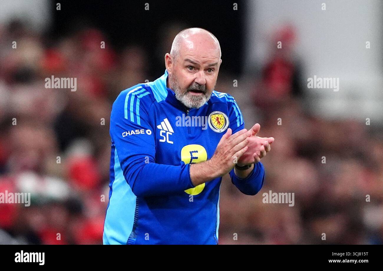 Scotland manager Steve Clarke reacts on the touchline during the World ...
